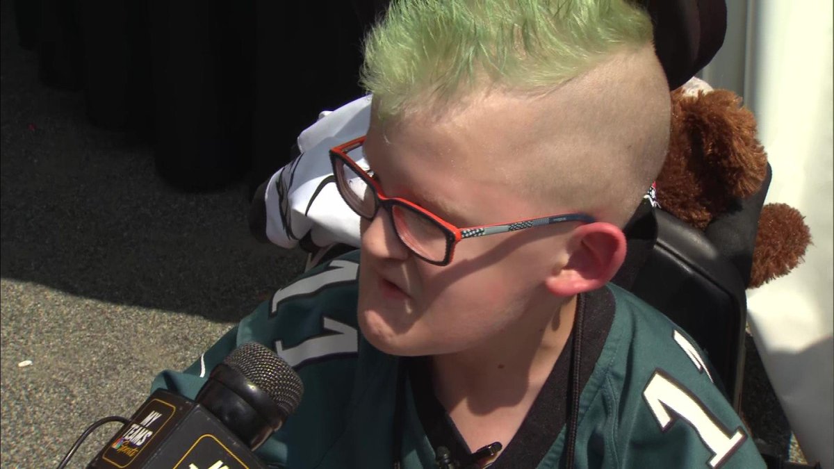 Eagles fan Giovanni Hamilton is keeping everyone smiling with new video ...