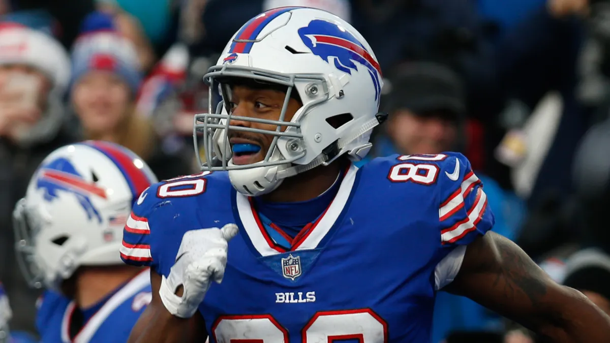 Eagles sign TE Jason Croom and CB Michael Jacquet to practice squad ...