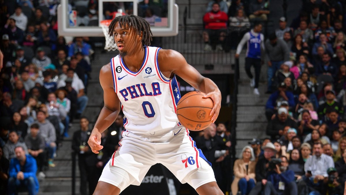 Sixers at Spurs: Tyrese Maxey gets back on track in win over San ...