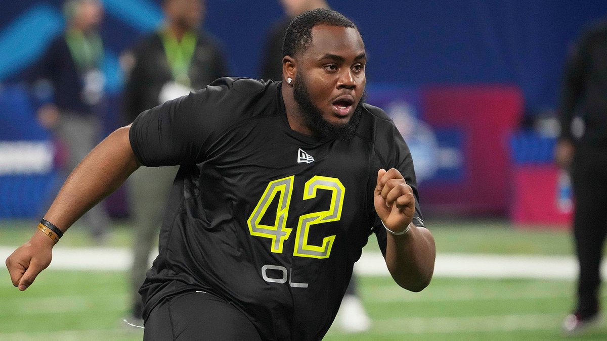 Eagles sign OL Tyrese Robinson to practice squad – NBC Sports Philadelphia