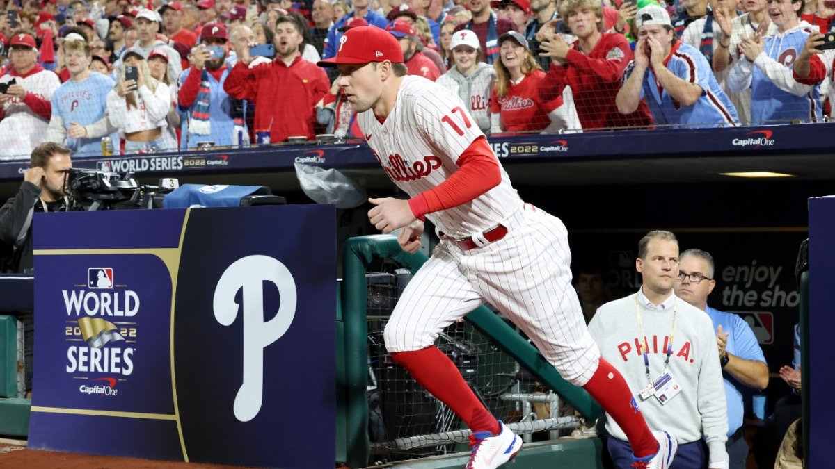 Rhys Hoskins’ wife buys 50 beers in viral moment during Phillies’ Game ...