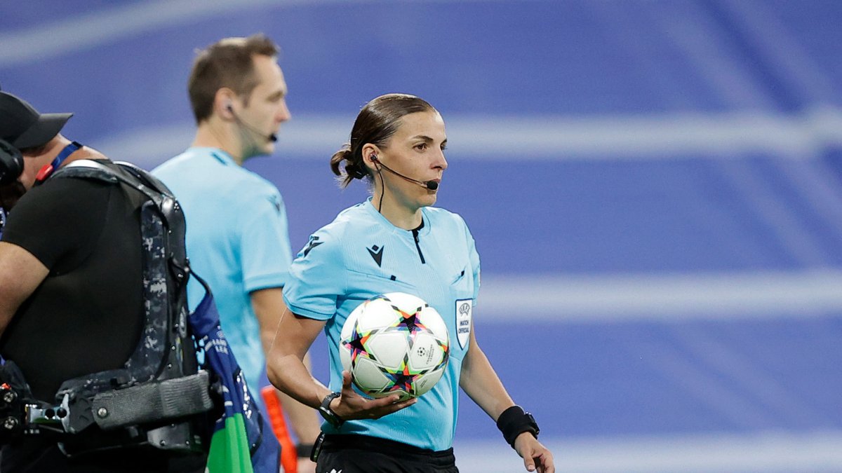 How Many Women Refs Are at the 2022 FIFA World Cup? – NBC Sports ...
