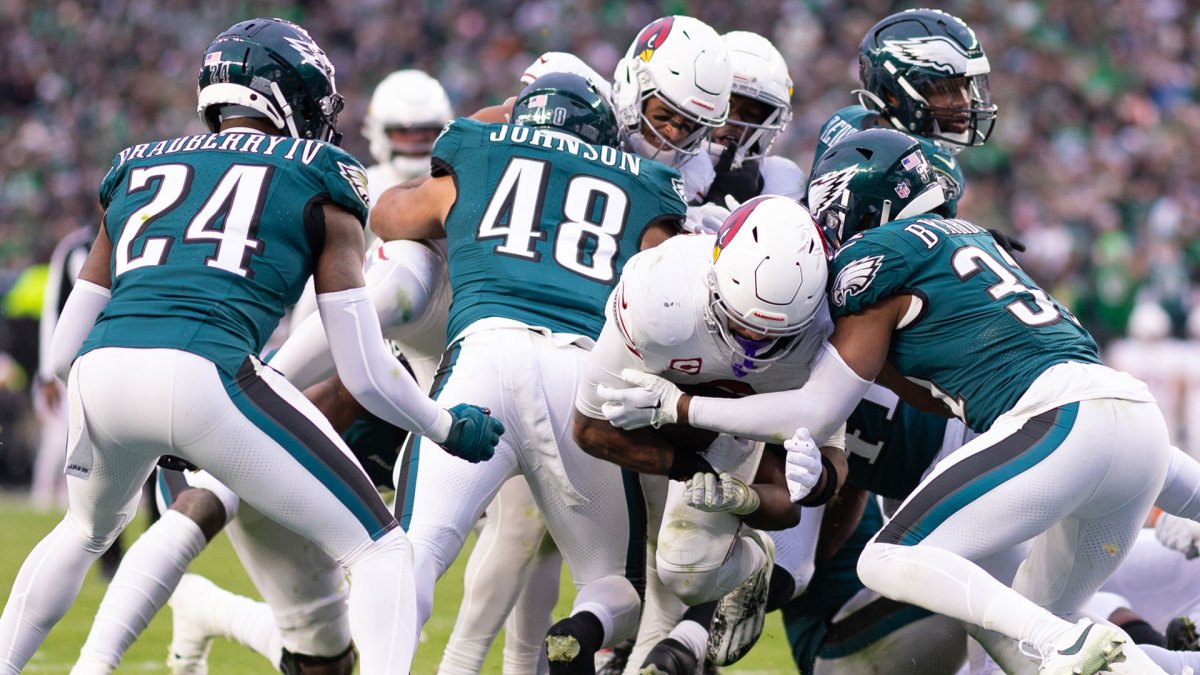 Eagles’ run defense bottomed out vs. Cardinals after months of decline ...