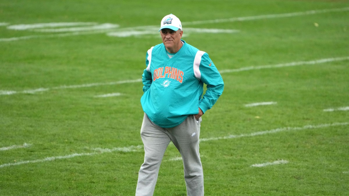 ‘My football IQ went through the roof’: Donte Whitner on Vic Fangio ...