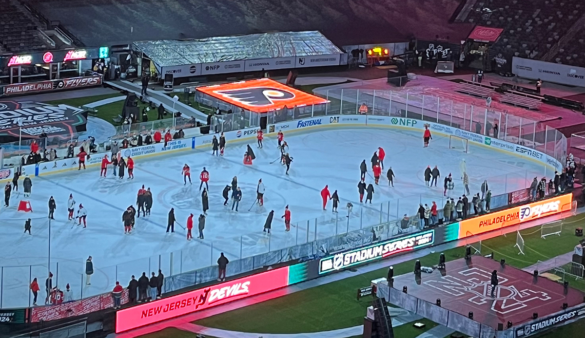 Flyers vs. Devils 2024 Stadium Series: Sights, scenes and John ...