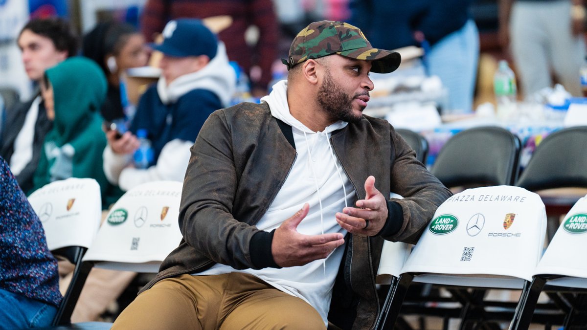 Blue Coats, GM Jameer Nelson work to ‘Be water’ and ‘weather the storm ...