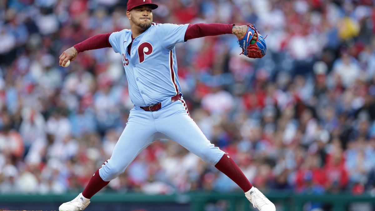 Following Walker’s in-game exit, Phillies fall in extras to Mets – NBC ...