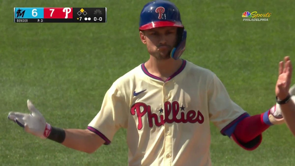 Trea Turner gives the Phillies the lead with this 2-RBI single on his ... Trea Turner gives the Phillies the lead with this 2-RBI single on his ...