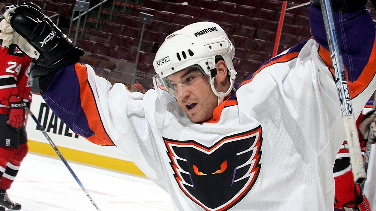Tony Voce, an adored ‘Philadelphia hockey specimen,’ dies at 43 – NBC ...