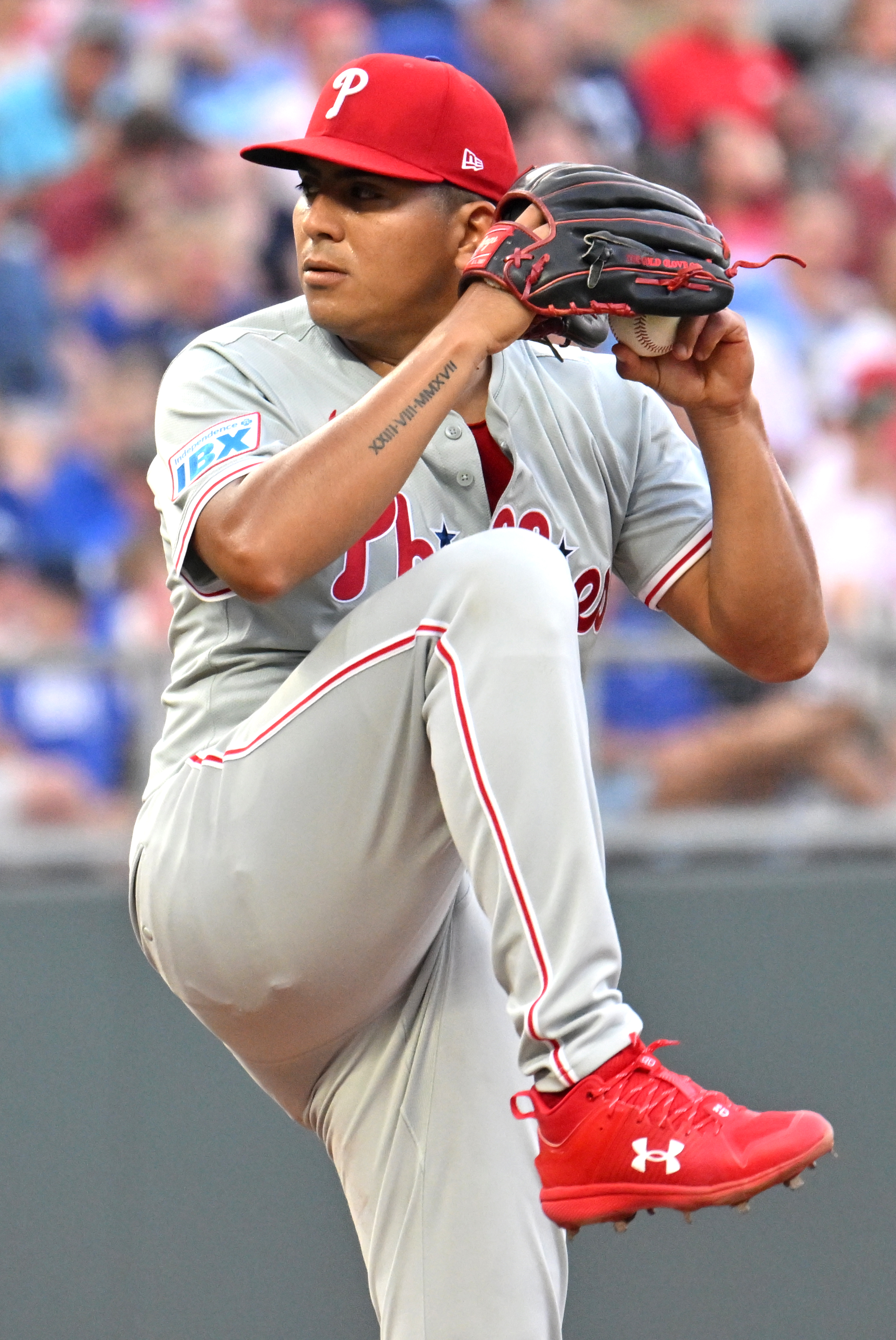 Suarez pitches 5 shutout innings to lead Phillies to 5th straight win ...