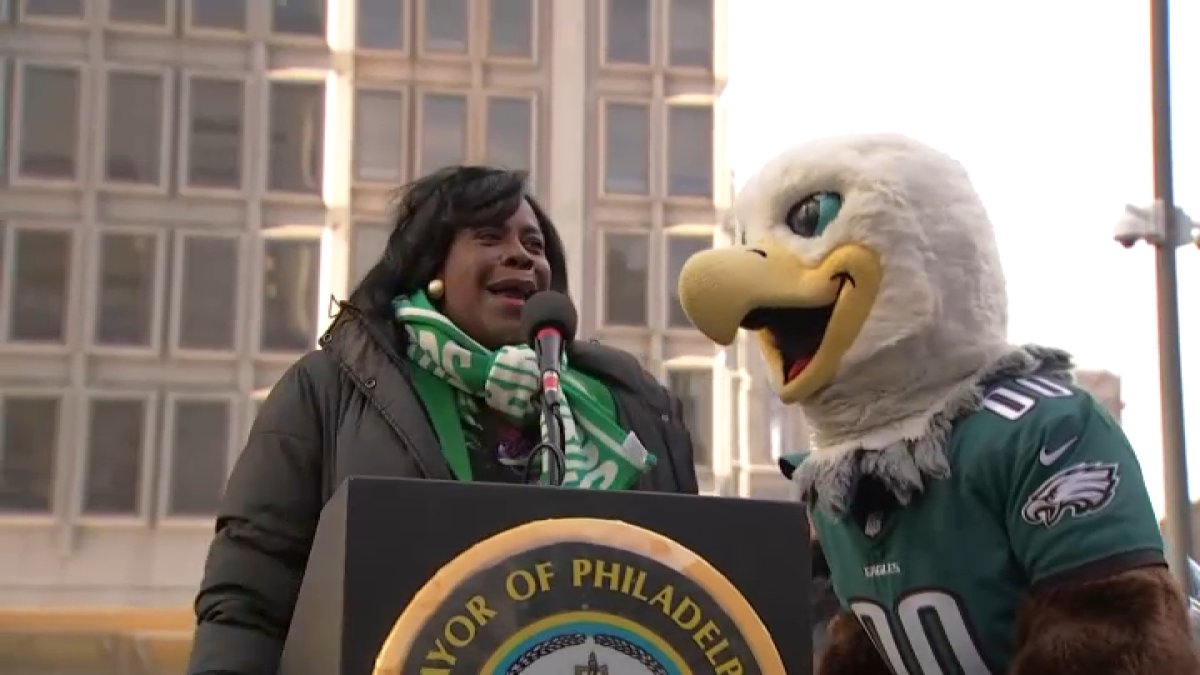 ‘E-L-G-S-E-S’ no more. Philly mayor gets help doing Eagles chant – NBC ...
