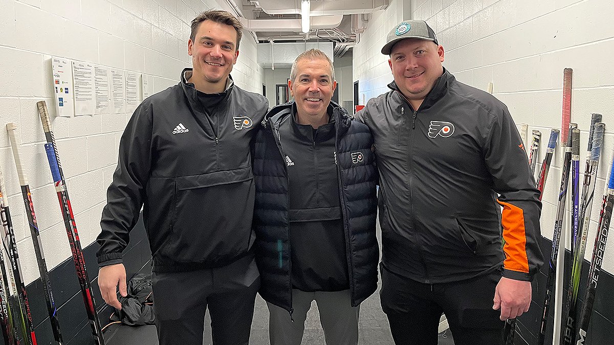 Coaches with local ties took inadvertent roads to Flyers’ peewee team ...