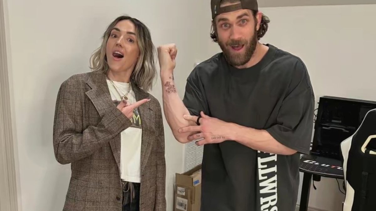 Bryce Harper gets tattoo of the Phillie Phanatic – NBC Sports Philadelphia