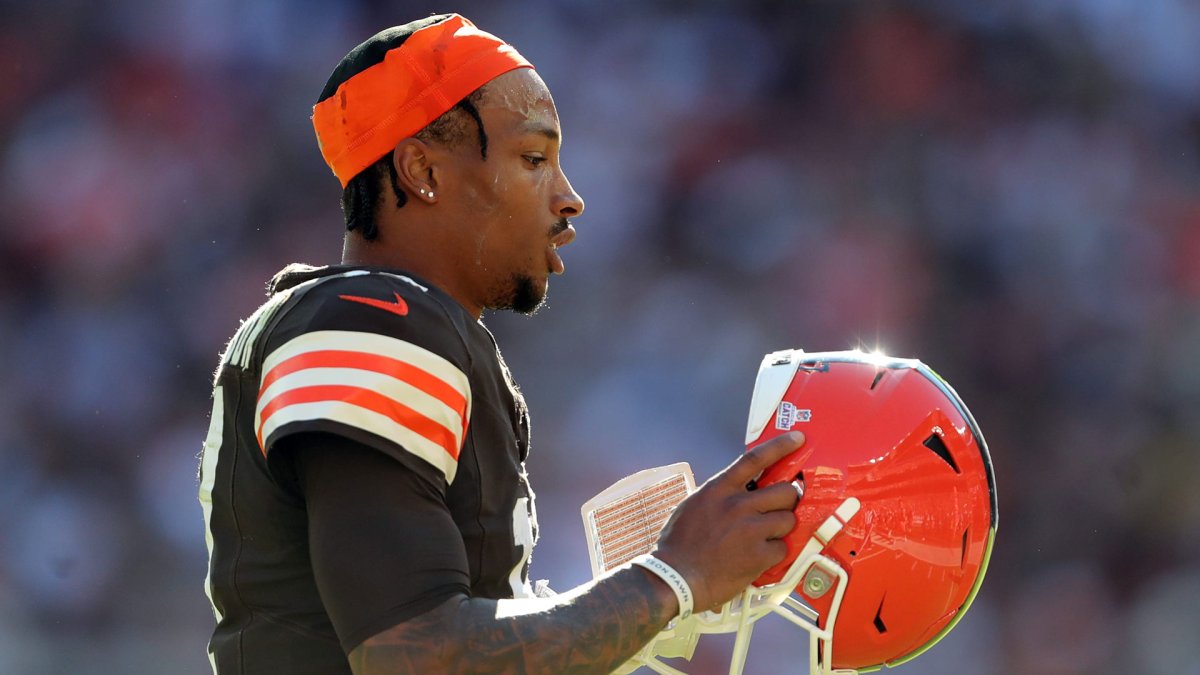 Eagles’ Dorian Thompson-Robinson wants to learn and compete with Jalen ...