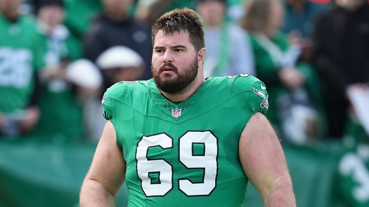 Eagles receive good news on Pro Bowl guard Landon Dickerson’s knee ...