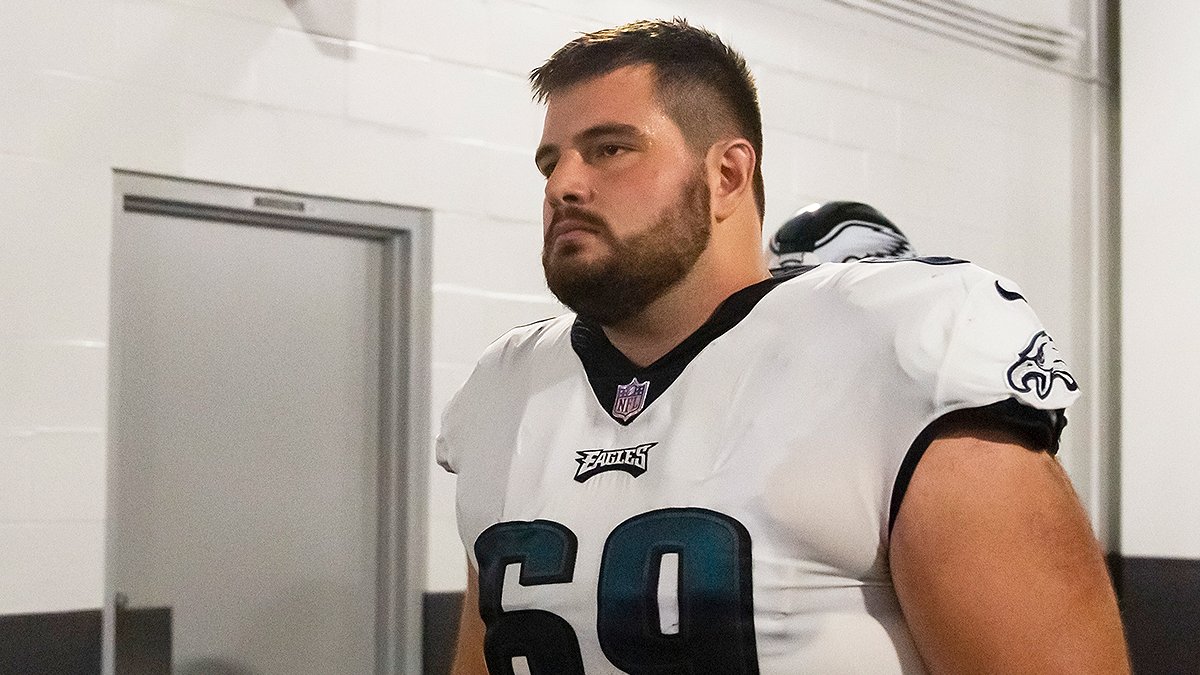 Eagles starting left guard Landon Dickerson injured in public practice ...