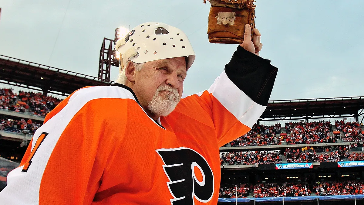 Flyers to honor the late Bernie Parent with jersey patch, celebration ...