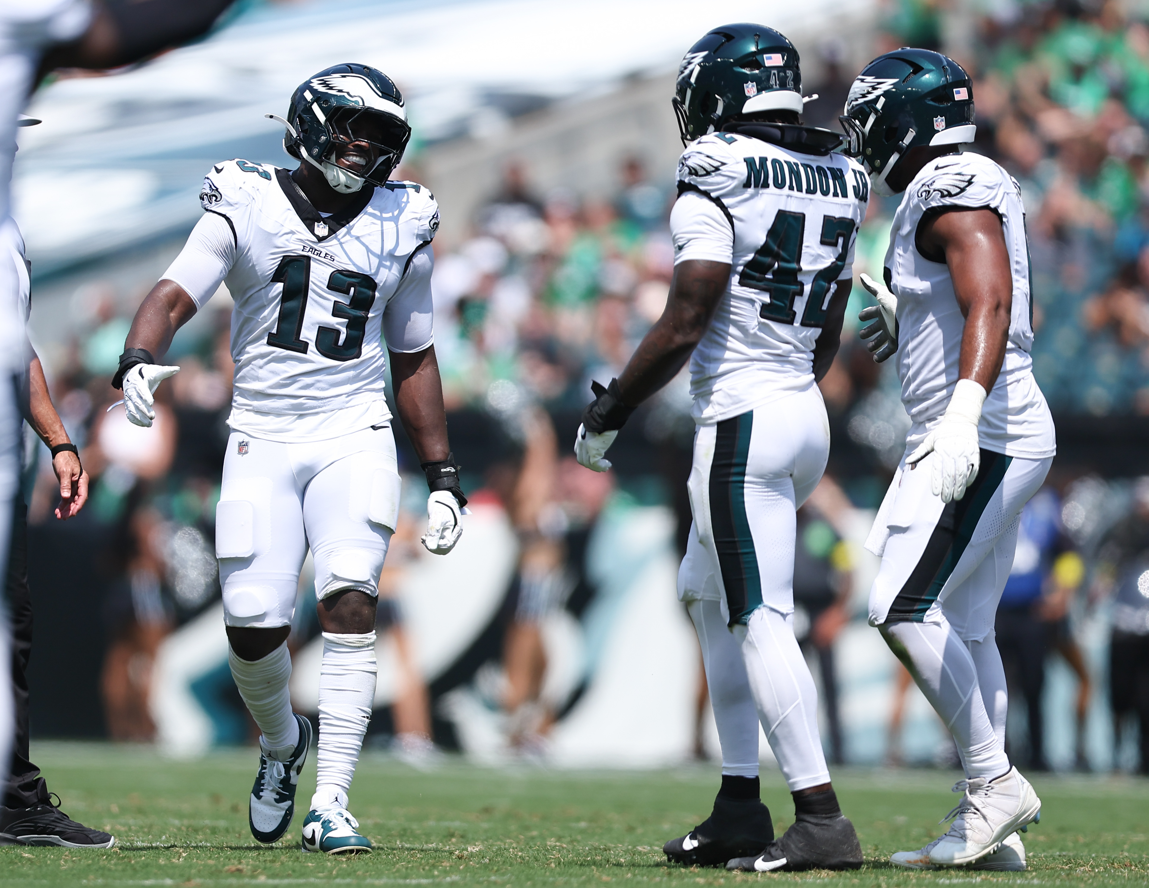 Eagles’ Azeez Ojulari active for 1st time against Broncos – NBC Sports ...