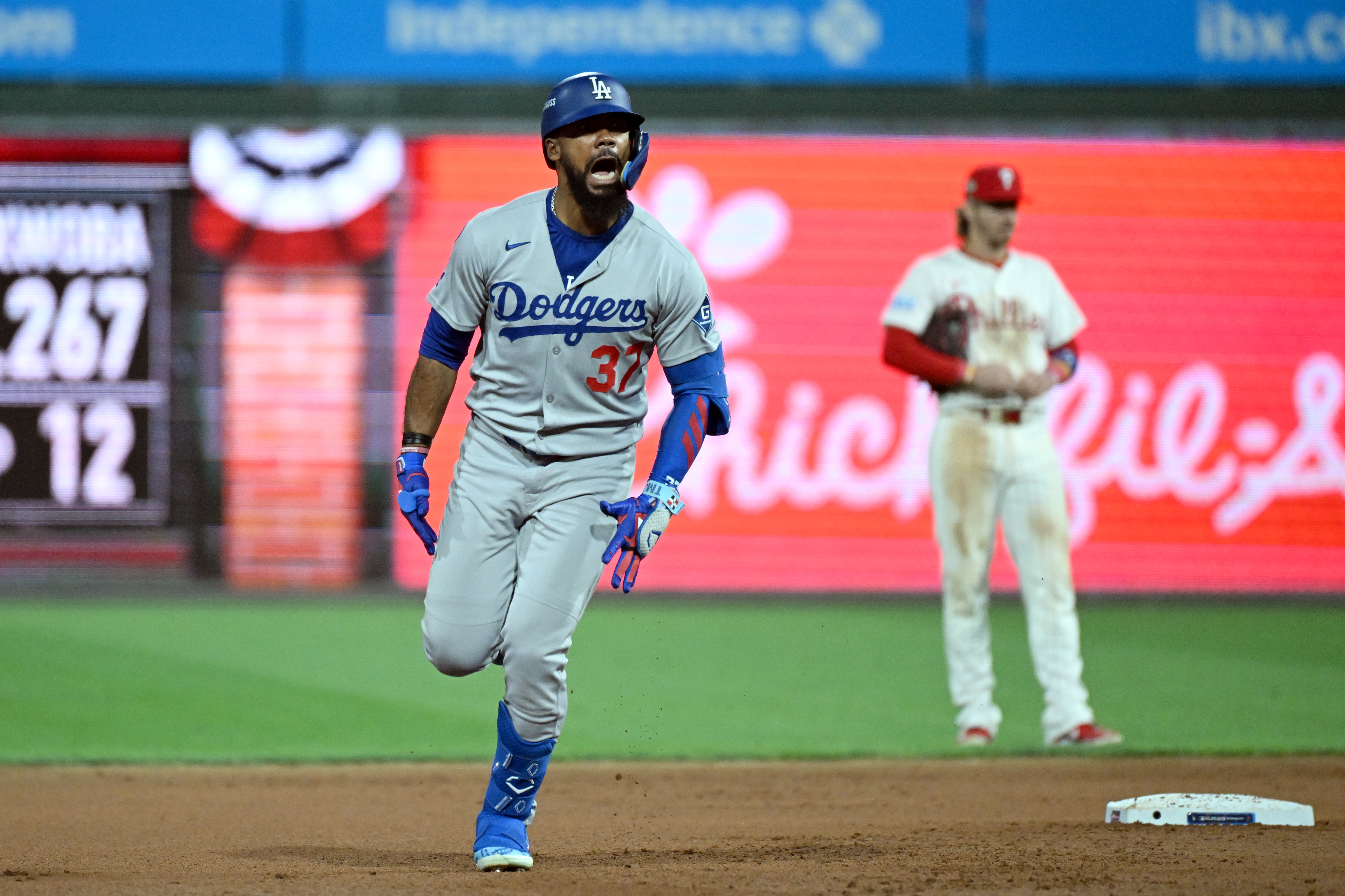 Dodgers silence CBP, take Game 1 of NLDS against Phillies – NBC Sports ...