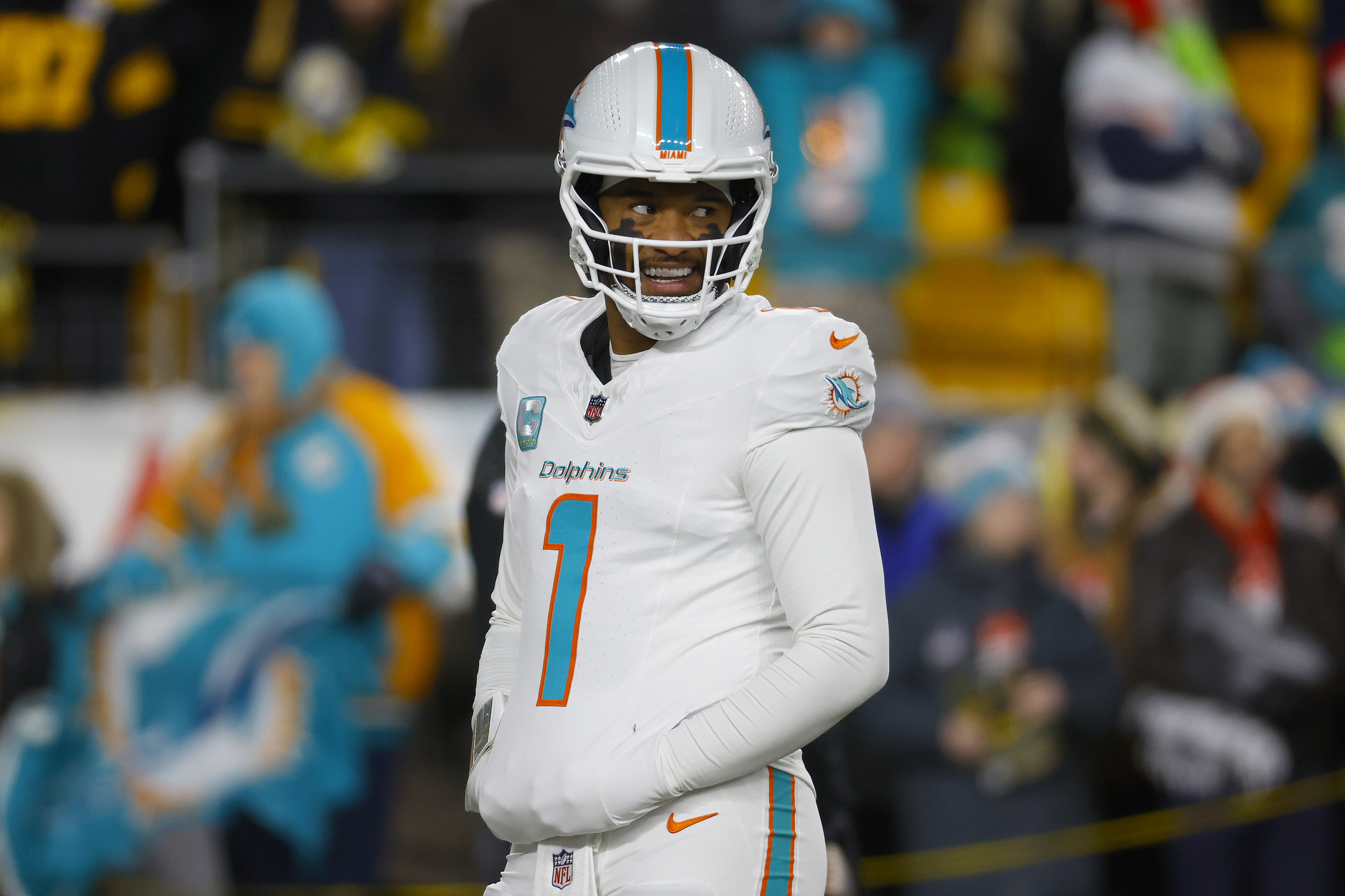 Dolphins benching Tua Tagovailoa, turning to Quinn Ewers – NBC Sports ...